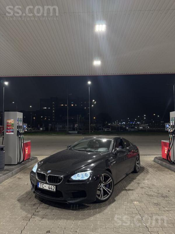 Melns BMW M6 2013 Rīga, ar dzinēja tilpumu 4.40 L un nobraukumu 118 tūkst. km par 39999 €, foto 7 vietnē AUTOMOTO.COM.LV