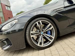 Black BMW M6 2014 in Riga, with an engine capacity of 4.40 L and mileage of 182 thousand km for 24500 €, photo 5 on AUTOMOTO.COM.LV