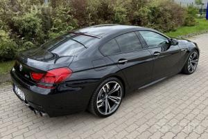 Black BMW M6 2014 in Riga, with an engine capacity of 4.40 L and mileage of 182 thousand km for 24500 €, photo 9 on AUTOMOTO.COM.LV