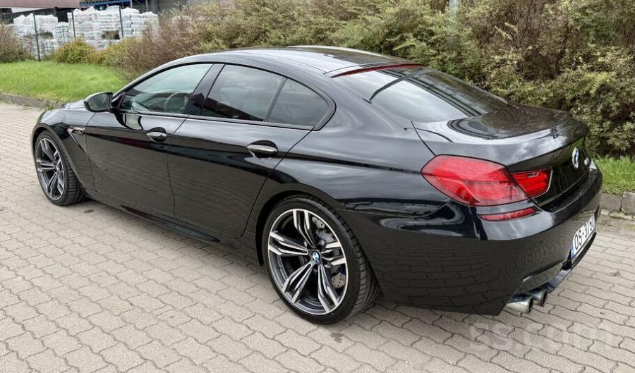Black BMW M6 2014 in Riga, with an engine capacity of 4.40 L and mileage of 182 thousand km for 24500 €, photo 10 on AUTOMOTO.COM.LV