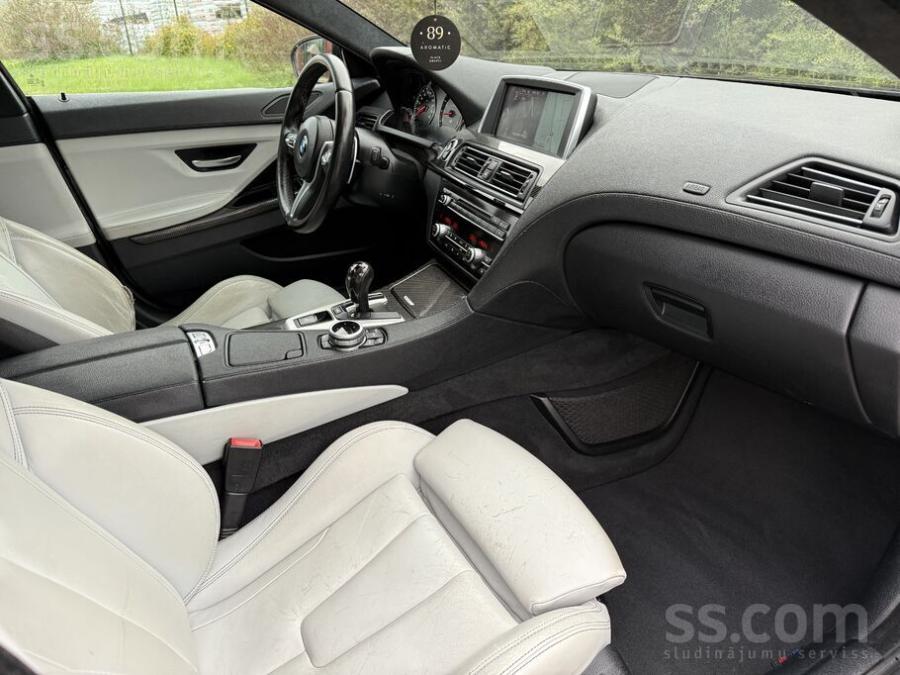 Black BMW M6 2014 in Riga, with an engine capacity of 4.40 L and mileage of 182 thousand km for 24500 €, photo 17 on AUTOMOTO.COM.LV