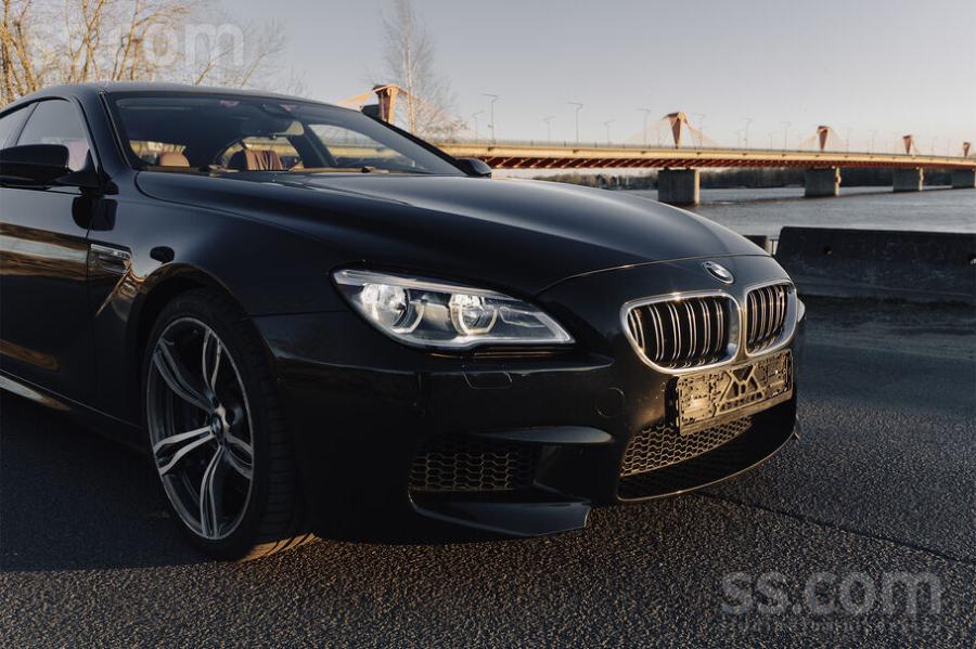 Black BMW M6 2016 in Riga, with an engine capacity of 4.40 L and mileage of 148 thousand km for 27000 €, photo 8 on AUTOMOTO.COM.LV