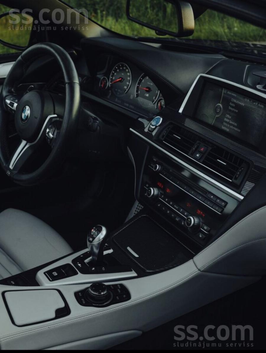 Zils BMW M6 2013 Liepāja, ar dzinēja tilpumu 4.40 L un nobraukumu 170 tūkst. km par 22000 €, foto 9 vietnē AUTOMOTO.COM.LV