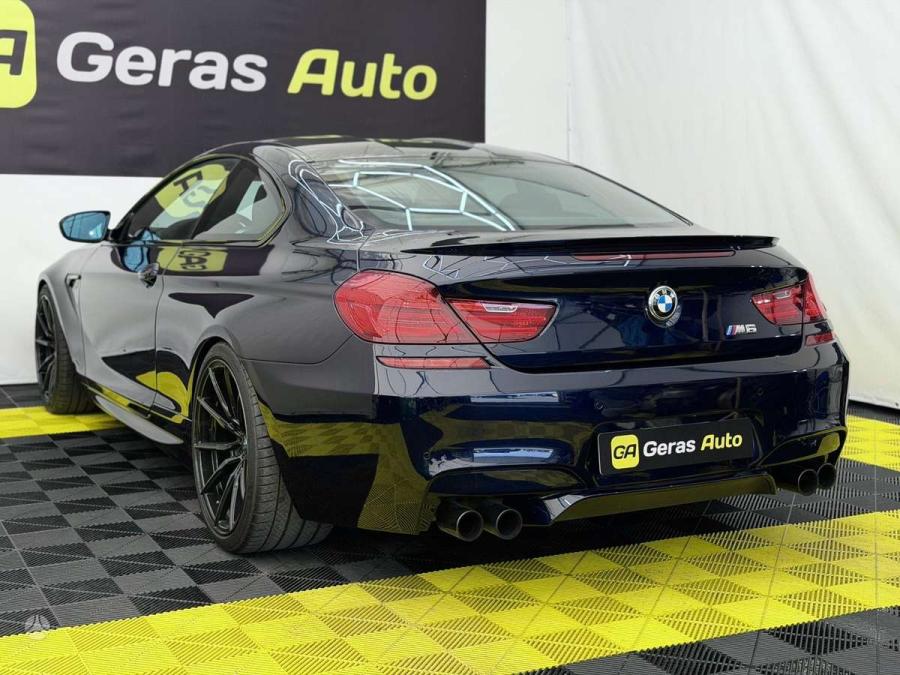 Blue BMW M6 2017 in Vilnius, with an engine capacity of 4.40 L and mileage of 145 thousand km for 32400 €, photo 7 on AUTOMOTO.COM.LV