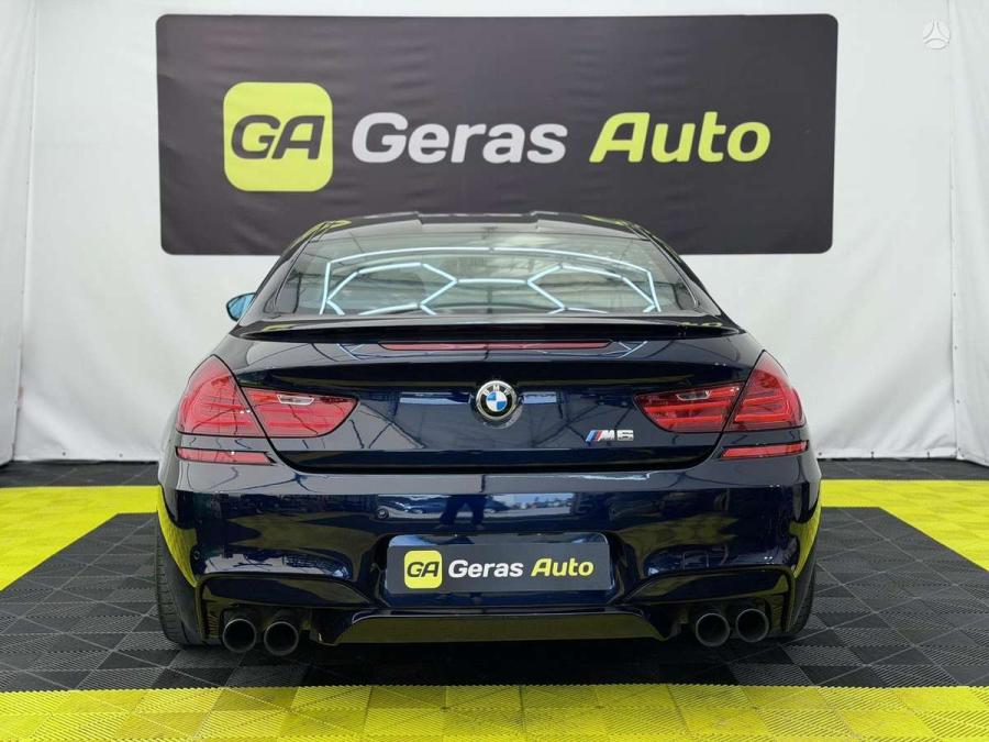 Blue BMW M6 2017 in Vilnius, with an engine capacity of 4.40 L and mileage of 145 thousand km for 32400 €, photo 6 on AUTOMOTO.COM.LV