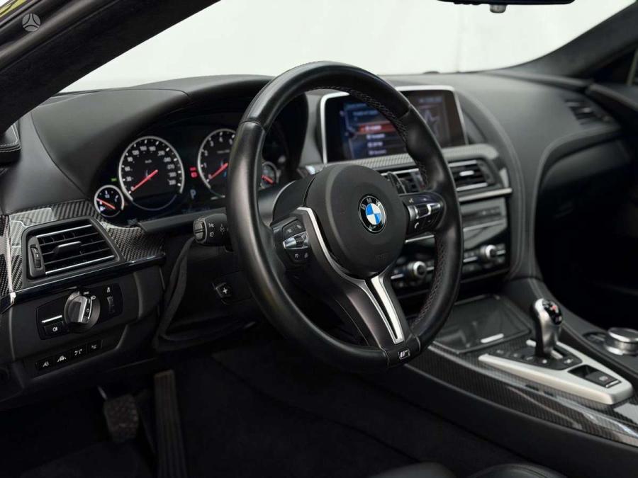 Blue BMW M6 2017 in Vilnius, with an engine capacity of 4.40 L and mileage of 145 thousand km for 32400 €, photo 10 on AUTOMOTO.COM.LV