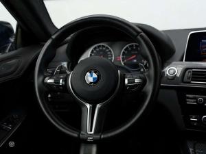 Blue BMW M6 2017 in Vilnius, with an engine capacity of 4.40 L and mileage of 145 thousand km for 32400 €, photo 17 on AUTOMOTO.COM.LV