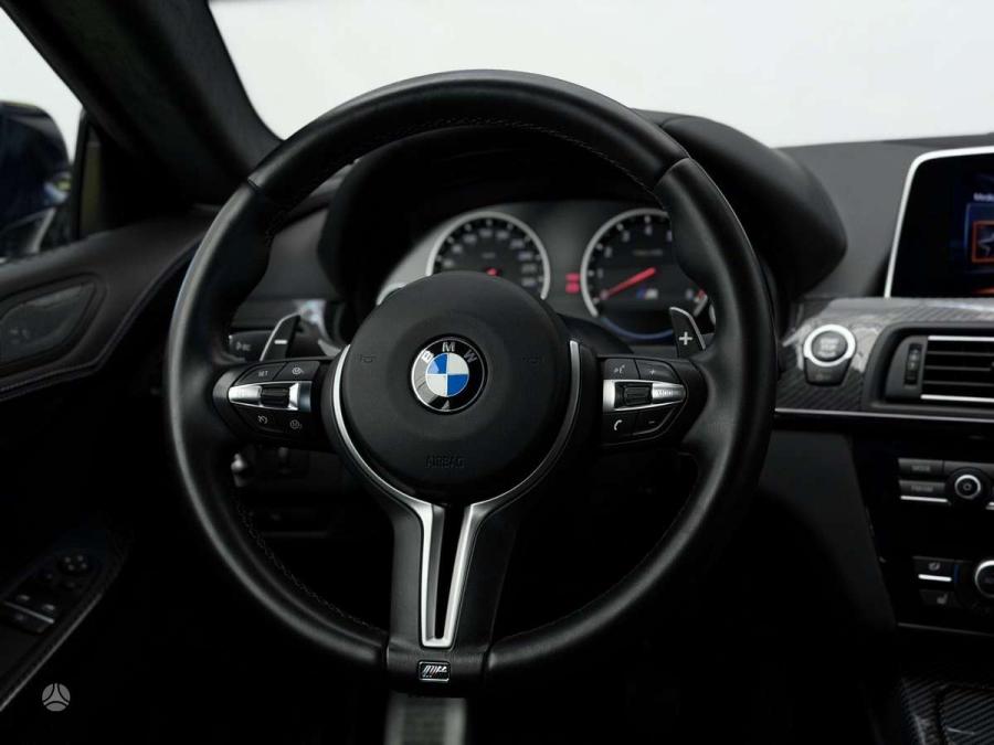 Blue BMW M6 2017 in Vilnius, with an engine capacity of 4.40 L and mileage of 145 thousand km for 32400 €, photo 17 on AUTOMOTO.COM.LV