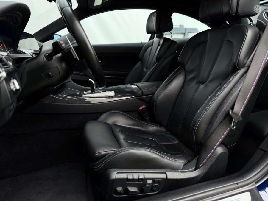 Blue BMW M6 2017 in Vilnius, with an engine capacity of 4.40 L and mileage of 145 thousand km for 32350 €, photo 11 on AUTOMOTO.COM.LV