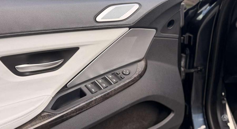 Grey BMW M6 2012 in Vilnius, with an engine capacity of 4.40 L and mileage of 108 thousand km for 24000 €, photo 18 on AUTOMOTO.COM.LV