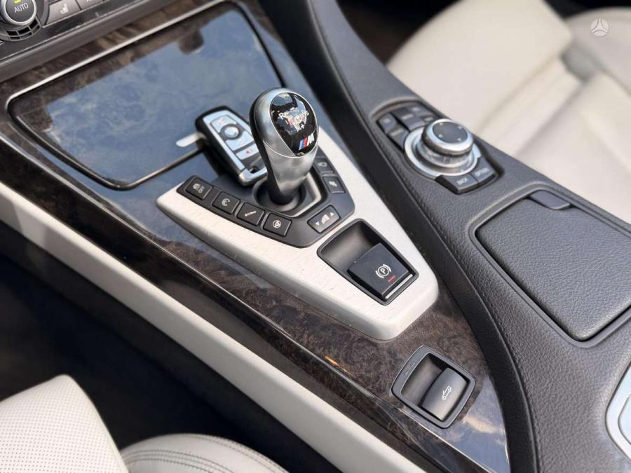 Grey BMW M6 2012 in Vilnius, with an engine capacity of 4.40 L and mileage of 108 thousand km for 24000 €, photo 25 on AUTOMOTO.COM.LV