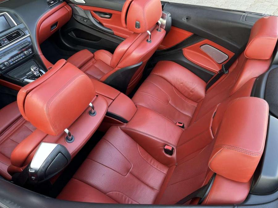 Grey BMW M6 2014 in Vilnius, with an engine capacity of 4.40 L and mileage of 110 thousand km for 28990 €, photo 20 on AUTOMOTO.COM.LV