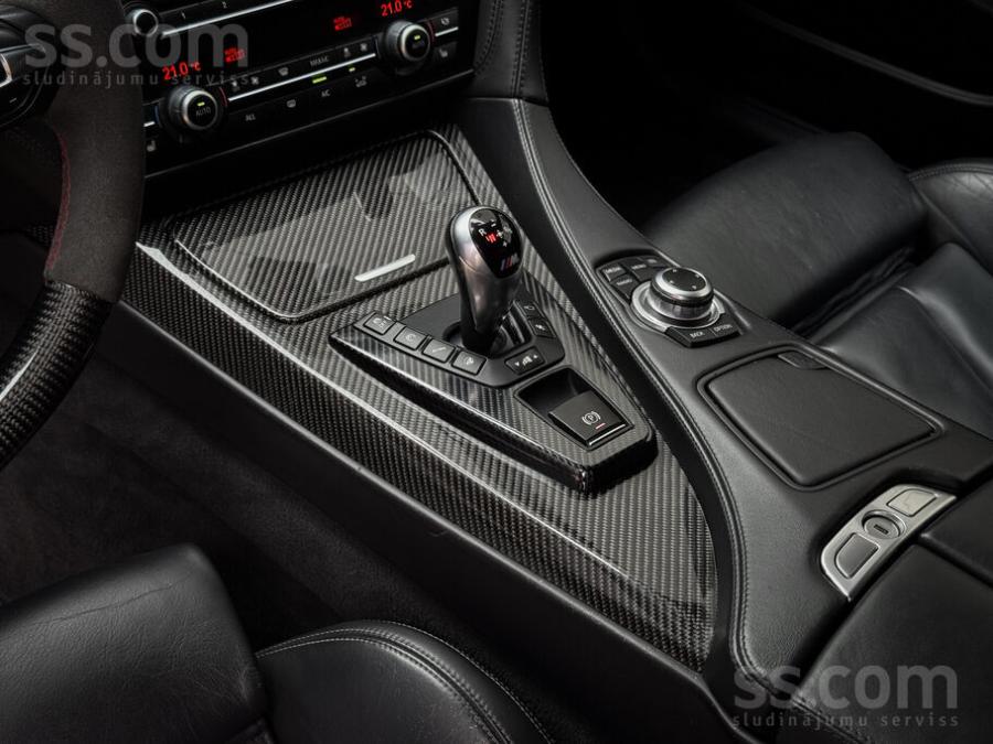 Grey BMW M6 2012 in Riga, with an engine capacity of 4.40 L and mileage of 144 thousand km for 24800 €, photo 17 on AUTOMOTO.COM.LV