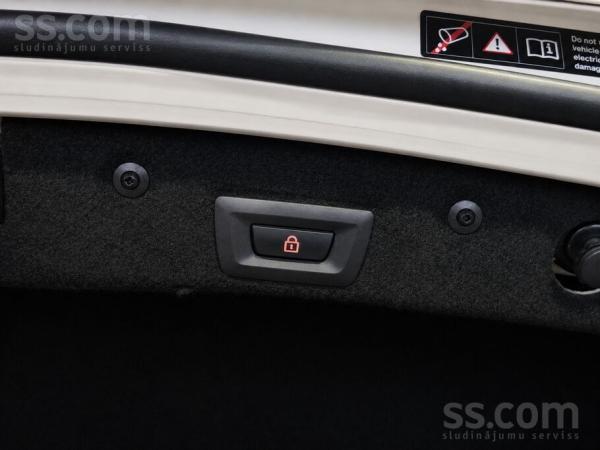 Balts BMW M6 2017 Rīga, ar dzinēja tilpumu 4.40 L un nobraukumu 136 tūkst. km par 38990 €, foto 6 vietnē AUTOMOTO.COM.LV