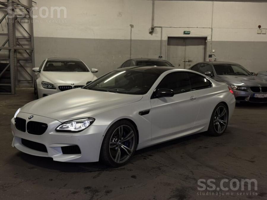 White BMW M6 2017 in Riga, with an engine capacity of 4.40 L and mileage of 136 thousand km for 38990 €, photo 9 on AUTOMOTO.COM.LV
