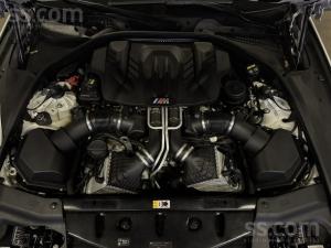 White BMW M6 2017 in Riga, with an engine capacity of 4.40 L and mileage of 136 thousand km for 38990 €, photo 12 on AUTOMOTO.COM.LV