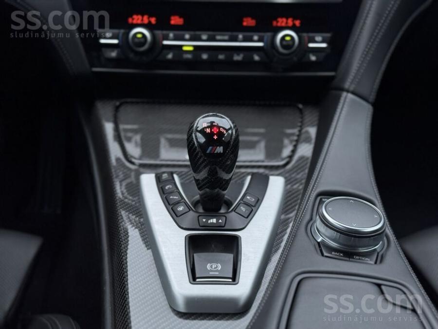 White BMW M6 2017 in Riga, with an engine capacity of 4.40 L and mileage of 136 thousand km for 38990 €, photo 27 on AUTOMOTO.COM.LV