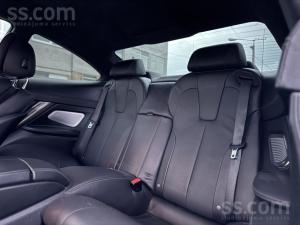 White BMW M6 2017 in Riga, with an engine capacity of 4.40 L and mileage of 136 thousand km for 38990 €, photo 32 on AUTOMOTO.COM.LV