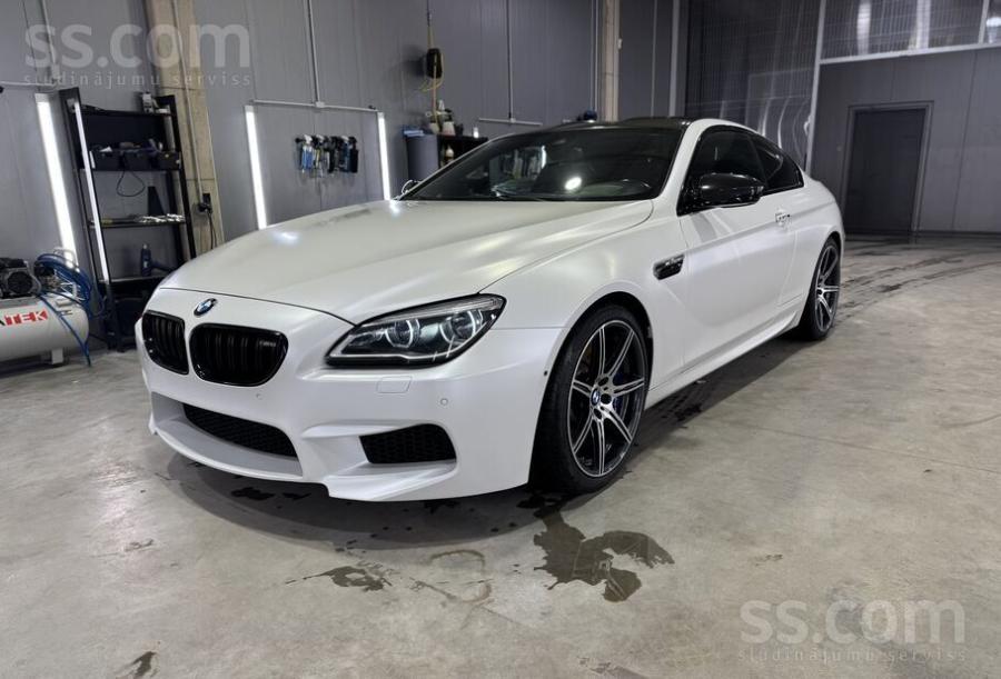 White BMW M6 2017 in Riga, with an engine capacity of 4.40 L and mileage of 136 thousand km for 39900 €, photo 1 on AUTOMOTO.COM.LV