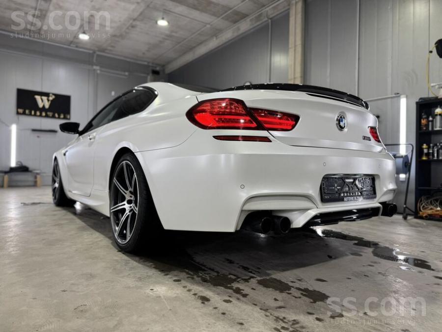 White BMW M6 2017 in Riga, with an engine capacity of 4.40 L and mileage of 136 thousand km for 39900 €, photo 4 on AUTOMOTO.COM.LV