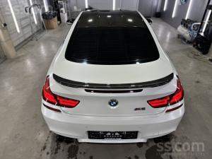 White BMW M6 2017 in Riga, with an engine capacity of 4.40 L and mileage of 136 thousand km for 39900 €, photo 5 on AUTOMOTO.COM.LV
