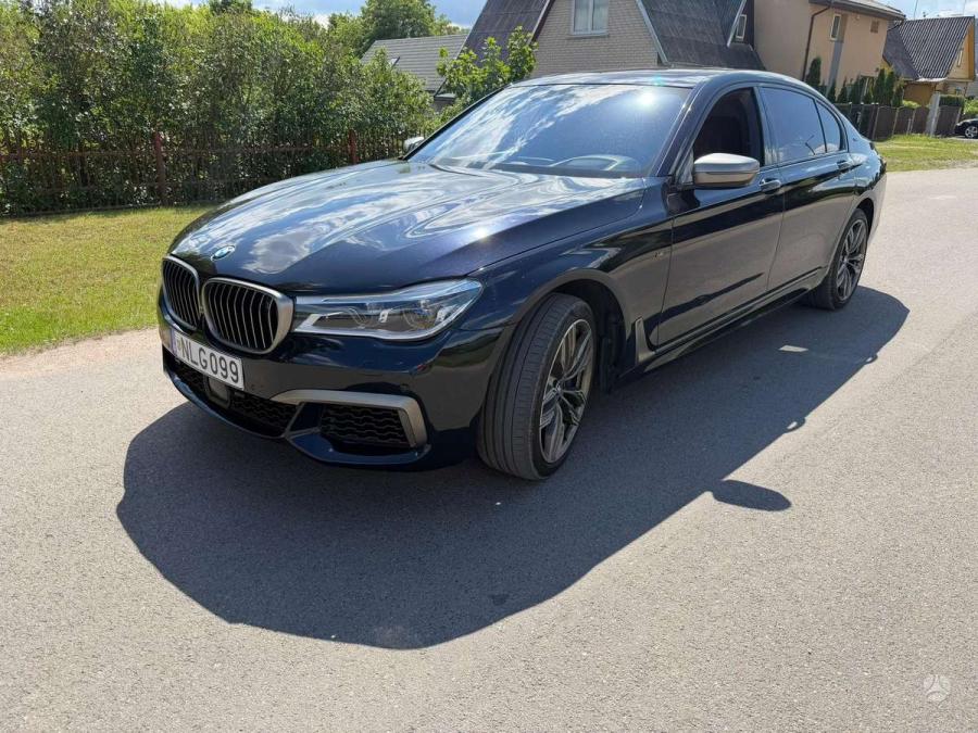Синий БМВ m760 2019 в Каунас, объемом двигателя 6.59 л и пробегом 160 тыс. км за 43500 €, фото 4 на AUTOMOTO.COM.LV