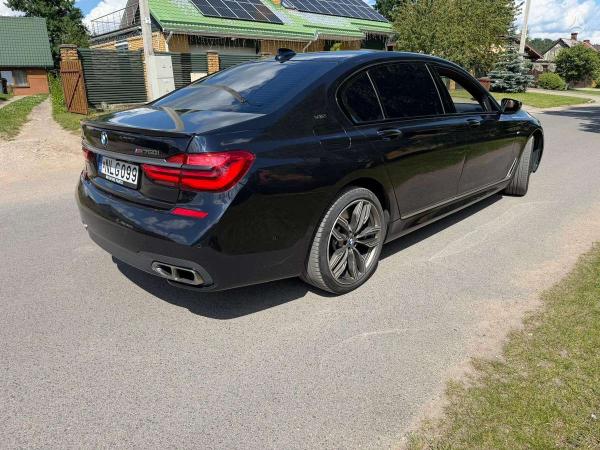Синий БМВ m760 2019 в Каунас, объемом двигателя 6.59 л и пробегом 160 тыс. км за 43500 €, фото 5 на AUTOMOTO.COM.LV
