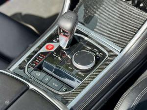 Blue BMW M8 2019 in Kaunas, with an engine capacity of 4.40 L and mileage of 104 thousand km for 61999 €, photo 11 on AUTOMOTO.COM.LV