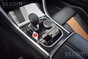 Pelēks BMW M8 2020 Rīga, ar dzinēja tilpumu 4.40 L un nobraukumu 40 tūkst. km par 79500 €, foto 6 vietnē AUTOMOTO.COM.LV