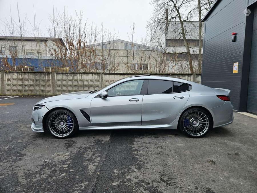 Pelēks BMW M8 2023 Kauņa, ar dzinēja tilpumu 4.40 L un nobraukumu 31 tūkst. km par 51900 €, foto 5 vietnē AUTOMOTO.COM.LV