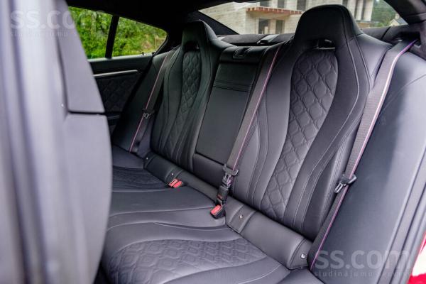 Красный БМВ M8 2024 в Рига, объемом двигателя 4.40 л и пробегом 37 тыс. км за 89700 €, фото 11 на AUTOMOTO.COM.LV