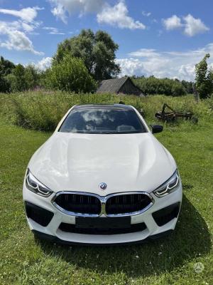 Balts BMW M8 2020 Molėtai, ar dzinēja tilpumu 4.40 L un nobraukumu 50 tūkst. km par 45000 €, foto 3 vietnē AUTOMOTO.COM.LV
