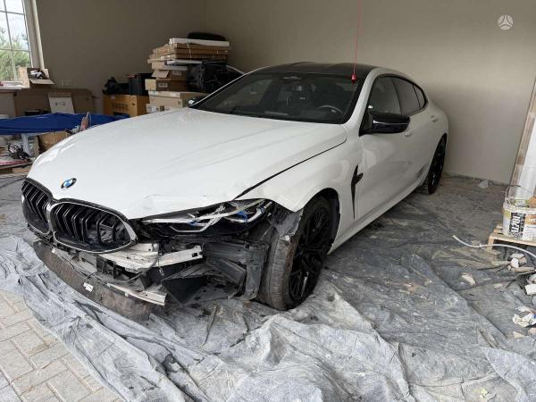 Balts BMW M8 2020 Tauragė, ar dzinēja tilpumu 4.40 L un nobraukumu 62 tūkst. km par 37000 €, foto 1 vietnē AUTOMOTO.COM.LV