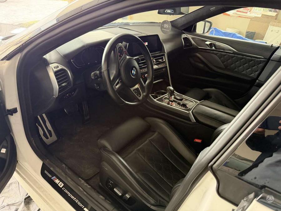 White BMW M8 2020 in Taurage, with an engine capacity of 4.40 L and mileage of 62 thousand km for 37000 €, photo 11 on AUTOMOTO.COM.LV