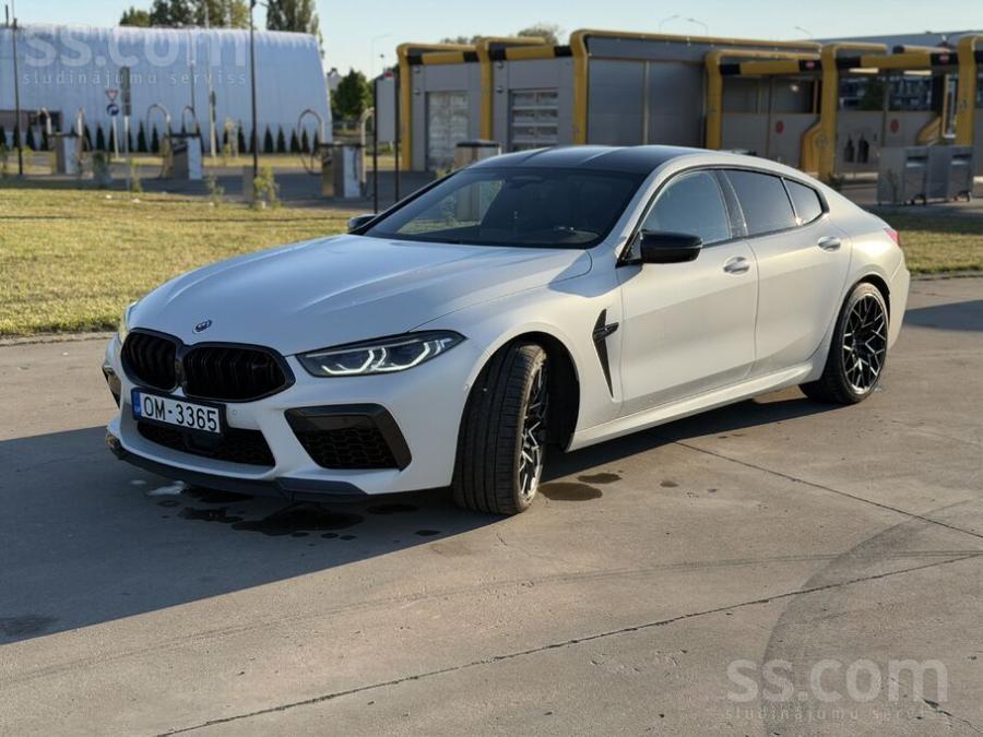 White BMW M8 2022 in Liepaja, with an engine capacity of 4.40 L and mileage of 72 thousand km for 82000 €, photo 1 on AUTOMOTO.COM.LV