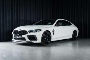 White BMW M8 2022 in Vilnius, with an engine capacity of 4.40 L and mileage of 49 thousand km for 57999 €, photo  on AUTOMOTO.COM.LV