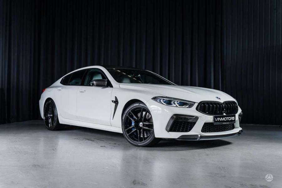 White BMW M8 2022 in Vilnius, with an engine capacity of 4.40 L and mileage of 49 thousand km for 57999 €, photo 4 on AUTOMOTO.COM.LV
