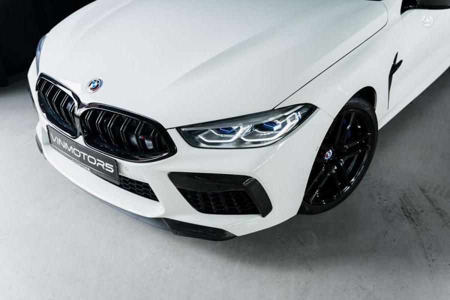 White BMW M8 2022 in Vilnius, with an engine capacity of 4.40 L and mileage of 49 thousand km for 57999 €, photo 8 on AUTOMOTO.COM.LV
