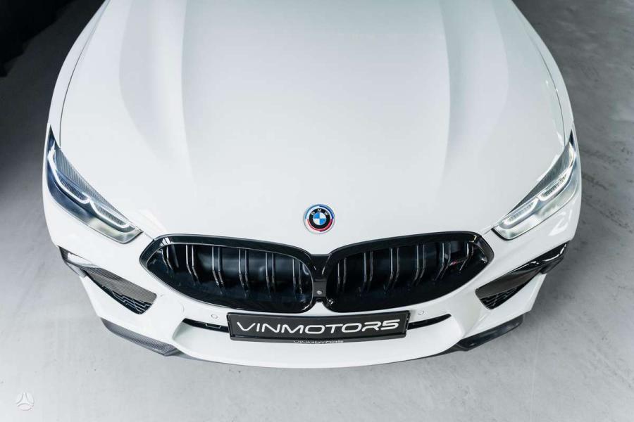 White BMW M8 2022 in Vilnius, with an engine capacity of 4.40 L and mileage of 49 thousand km for 57999 €, photo 10 on AUTOMOTO.COM.LV