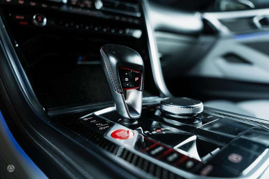 White BMW M8 2022 in Vilnius, with an engine capacity of 4.40 L and mileage of 49 thousand km for 57999 €, photo 28 on AUTOMOTO.COM.LV