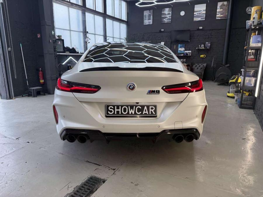 Balts BMW M8 2022 Liepāja, ar dzinēja tilpumu 4.40 L un nobraukumu 72 tūkst. km par 82000 €, foto 7 vietnē AUTOMOTO.COM.LV