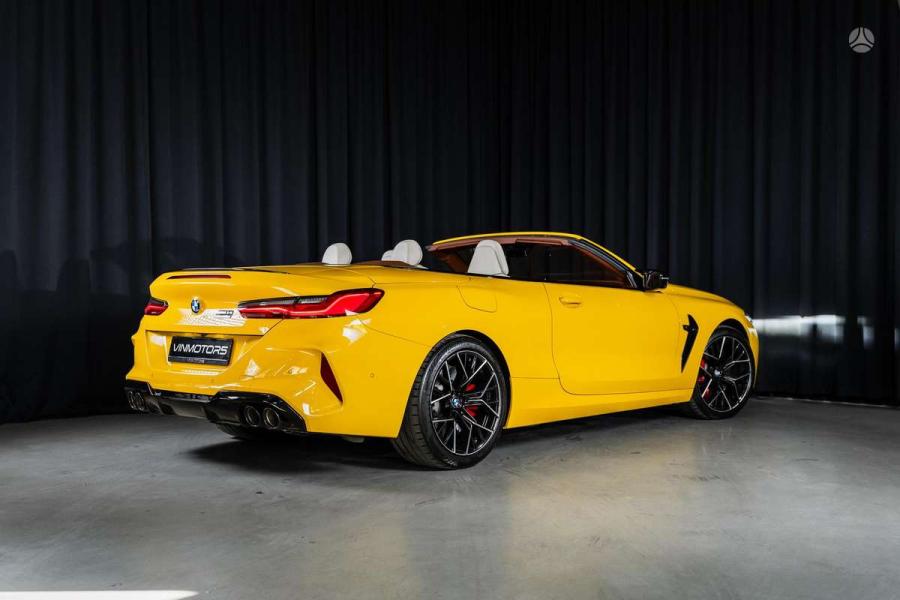 Yellow BMW M8 2022 in Vilnius, with an engine capacity of 4.40 L and mileage of 48 thousand km for 99999 €, photo 12 on AUTOMOTO.COM.LV