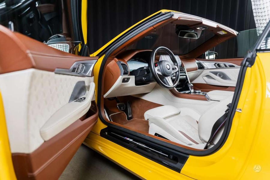 Yellow BMW M8 2022 in Vilnius, with an engine capacity of 4.40 L and mileage of 48 thousand km for 99999 €, photo 19 on AUTOMOTO.COM.LV