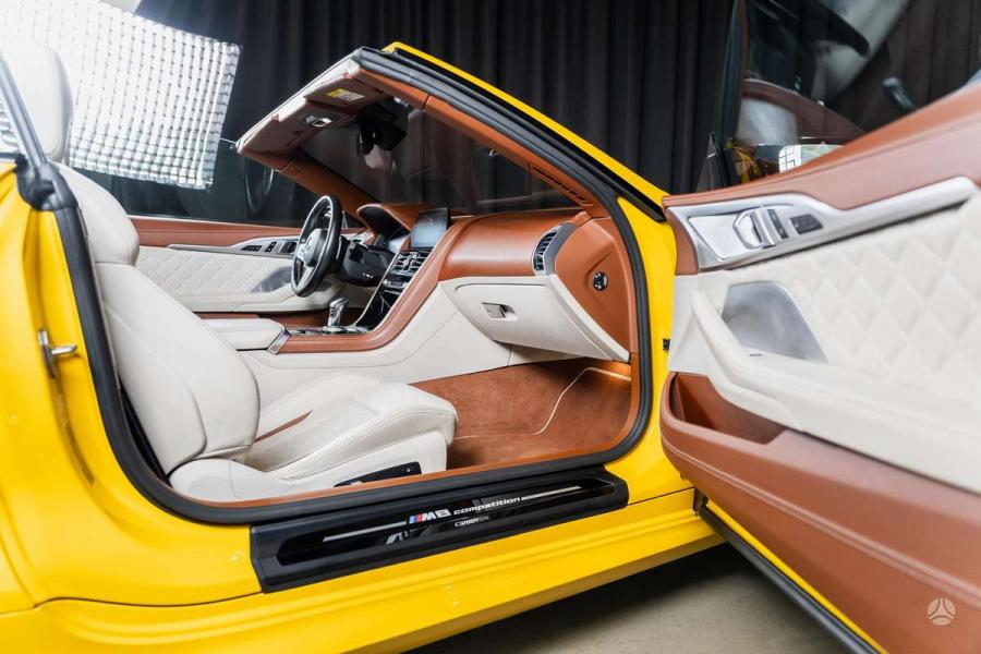 Yellow BMW M8 2022 in Vilnius, with an engine capacity of 4.40 L and mileage of 48 thousand km for 99999 €, photo 31 on AUTOMOTO.COM.LV