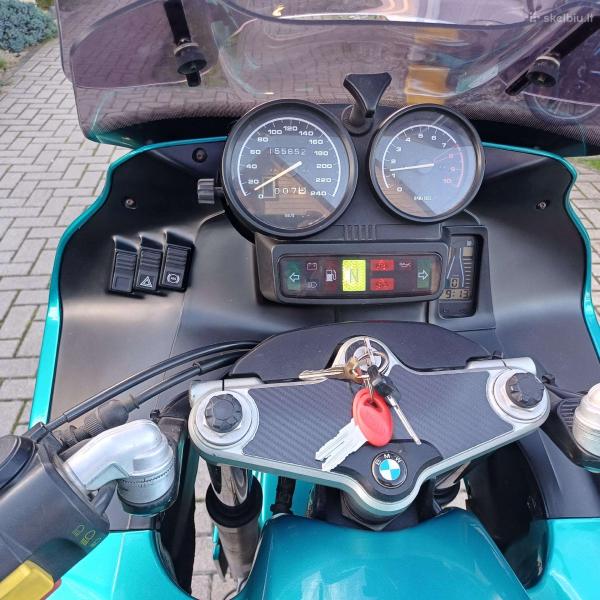 BMW R 1100RS 1994 in Panevezys on AUTOMOTO.COM.LV Green BMW R 1100RS 1994 in Panevezys, with an engine capacity of 1.10 L and mileage of 156 thousand km for 2100 €, photo 8 on AUTOMOTO.COM.LV