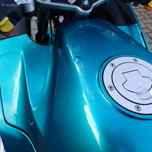 BMW R 1100RS 1994 in Panevezys on AUTOMOTO.COM.LV Green BMW R 1100RS 1994 in Panevezys, with an engine capacity of 1.10 L and mileage of 156 thousand km for 2100 €, photo 10 on AUTOMOTO.COM.LV