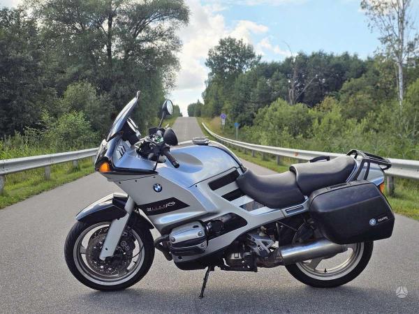 Grey BMW R 1100RS 2000 in Vilnius, with an engine capacity of 1.10 L and mileage of 146 thousand km for 1250 €, photo 2 on AUTOMOTO.COM.LV