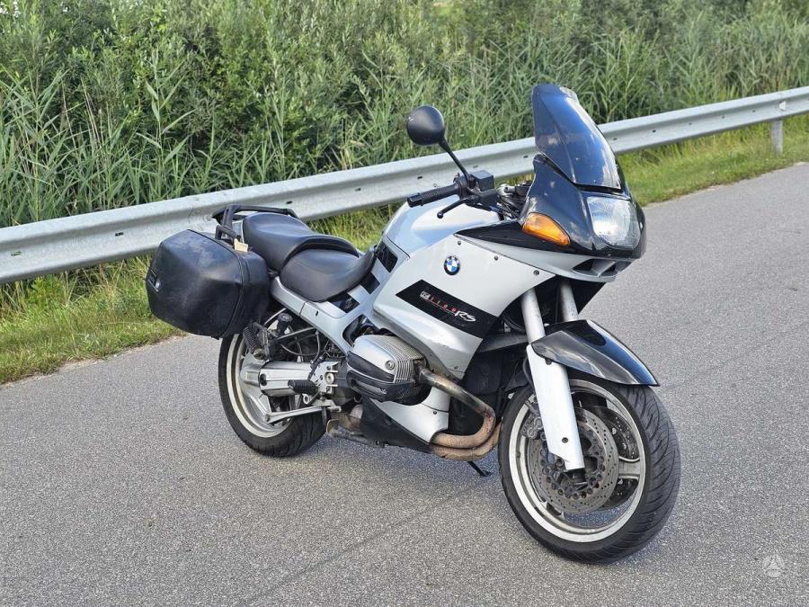 Grey BMW R 1100RS 2000 in Vilnius, with an engine capacity of 1.10 L and mileage of 146 thousand km for 1250 €, photo 4 on AUTOMOTO.COM.LV