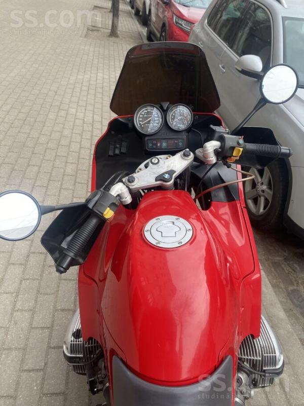 BMW R 1100RS 1993 in Riga, with an engine capacity of 1.10 L and mileage of 0 thousand km for 1800 €, photo 3 on AUTOMOTO.COM.LV