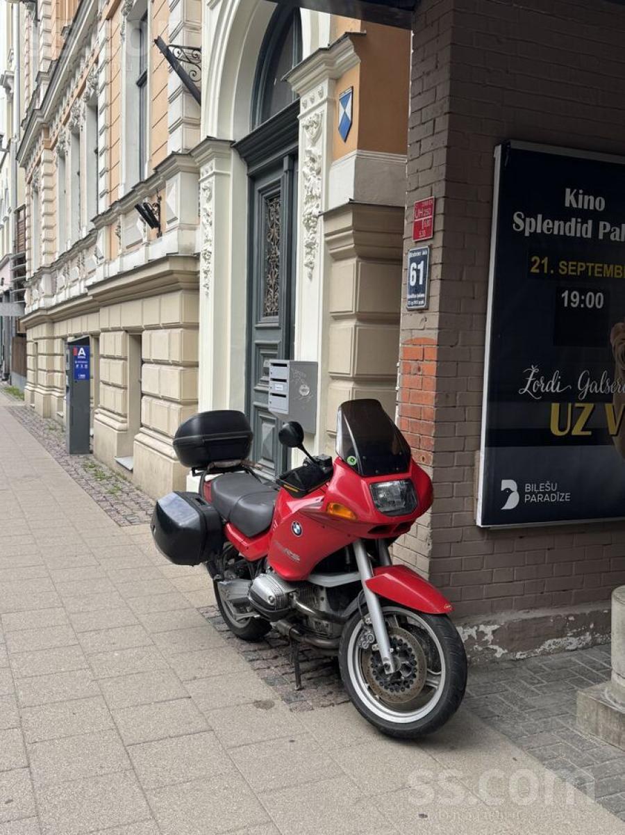 БМВ R 1100RS 1993 в Рига, объемом двигателя 1.10 л и пробегом 0 тыс. км за 1000 €, фото 1 на AUTOMOTO.COM.LV